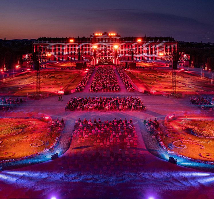 Summer Night Concert - Vienna Philharmonic